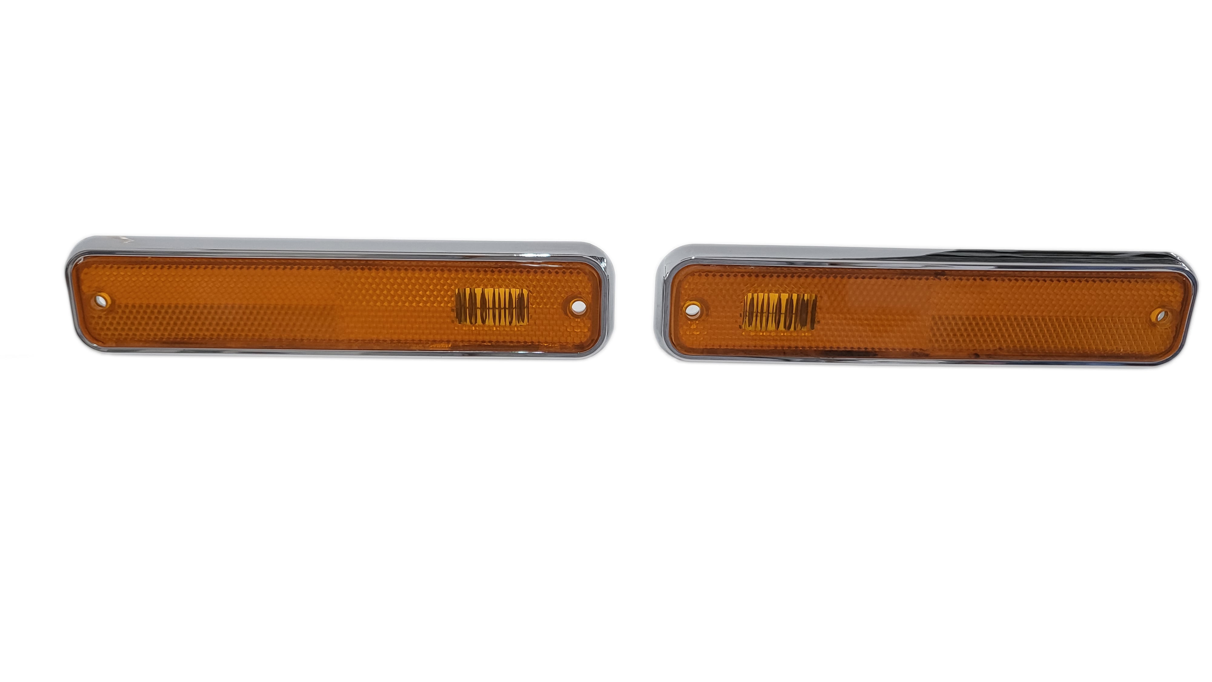 AMC215 AMC 1971-74 AMX Front Side Markers – Moparplus Antique Parts